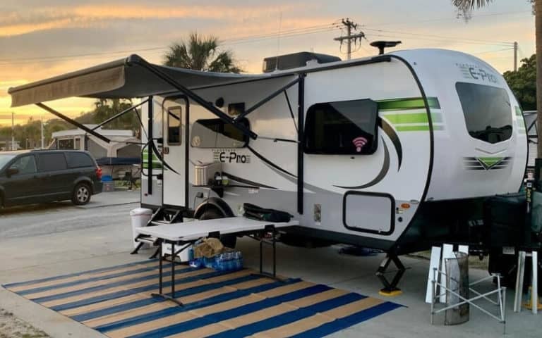14 Best Ultra Lightweight Travel Trailers Under 2000 Pounds