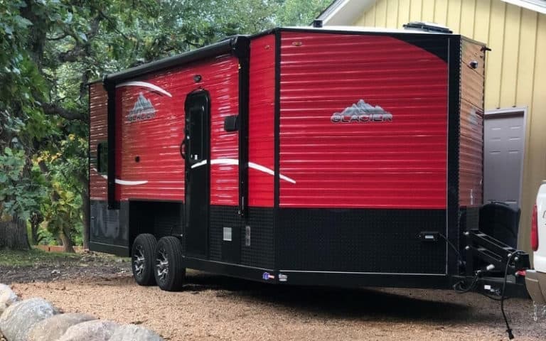 Best RVs for Extreme Cold Weather: Top Choices