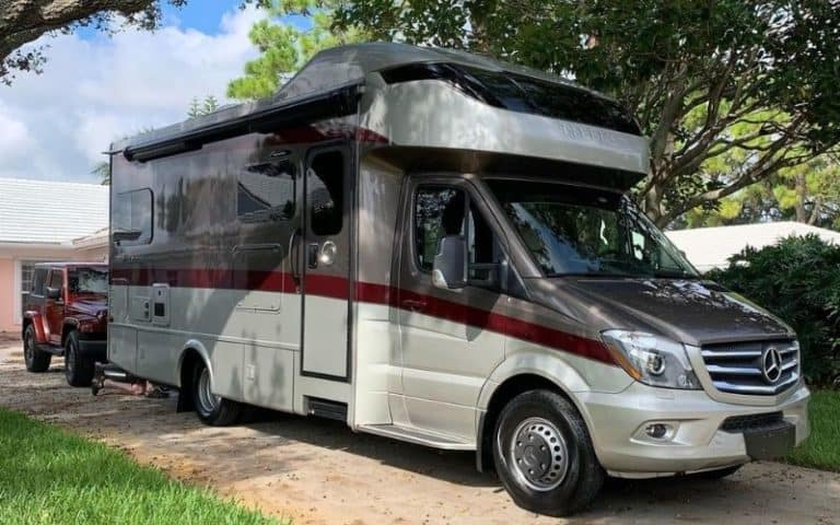 Top Mercedes-Benz Motorhomes for Luxury RV Living