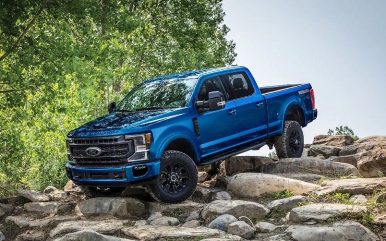 Best Dually Pickup Trucks for Towing Heavy Loads