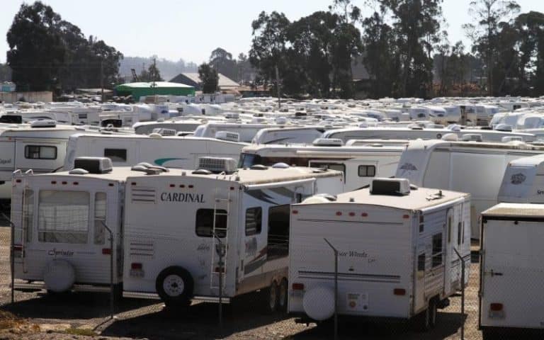 Average Width of an RV and What's the Maximum Legal Limit?