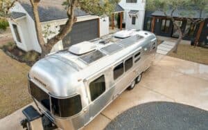 What Is a Self-Contained RV? Benefits and Features
