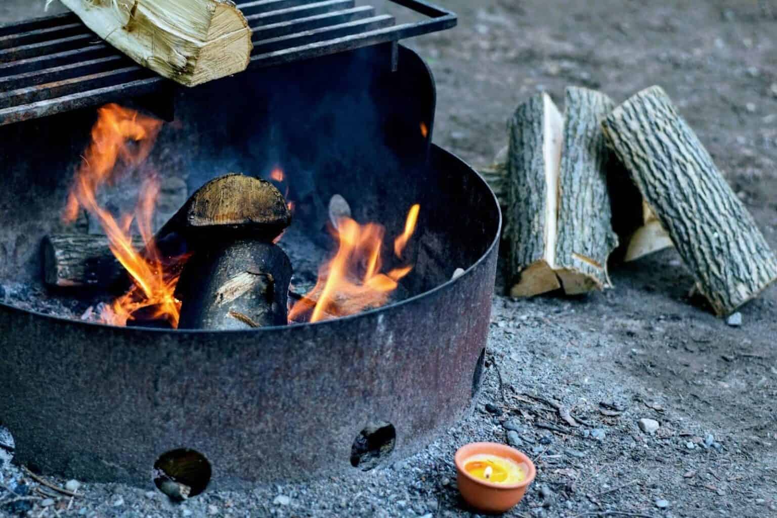 How to Get Campfire Smell Out of Clothes: Simple Tips